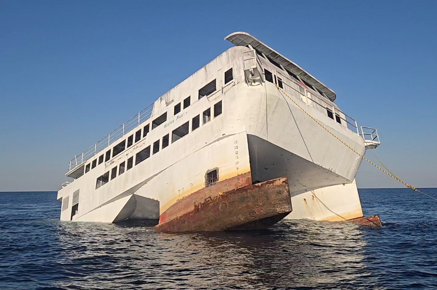 80ft former scuba dive boat finds new purpose as artificial reef ...